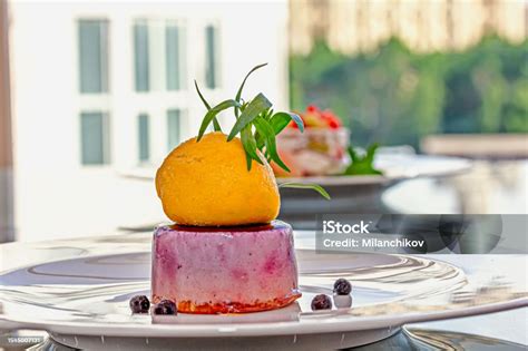 다양한 다채로운 아이스크림 피스타치오 너트 딸기 레몬 초콜릿 바닐라 민트 0명에 대한 스톡 사진 및 기타 이미지 0명 과일 구 Istock