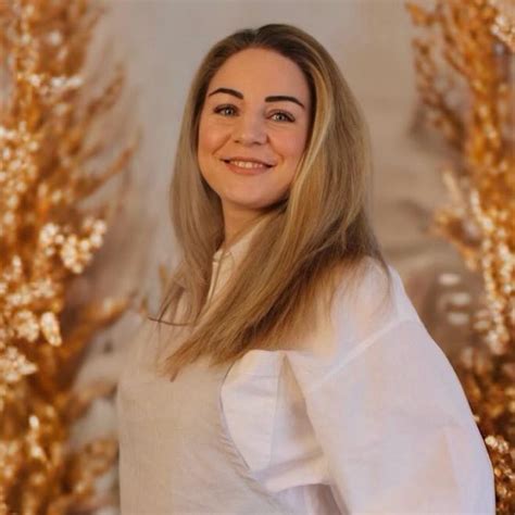 🎬 Скоро стартует мой авторский курс «Зефирные цветы в молдах — подходит для новичков с нуля Вы