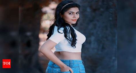 Actress Private Photos Leaked Kannada Movie News Times Of India