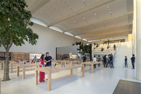 Магазин Apple в торговом центре Aventura Mall