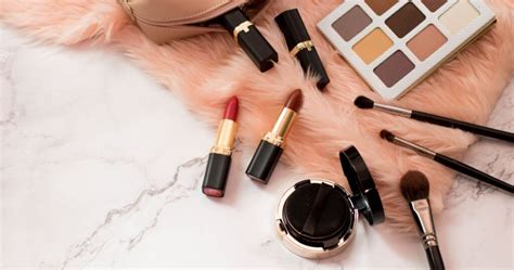 19 Pregnancy Safe Makeup Brands Non Toxic Natural And Organic Makeup