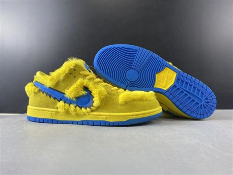 Nike Dunk Yellow купить в интернет магазине Ozon по низкой цене