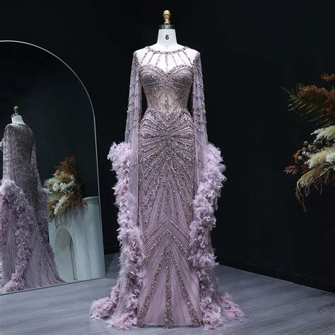 Luxury Arabic Burgundy Velvet Ball Gown Evening Dress 2023 Dubai