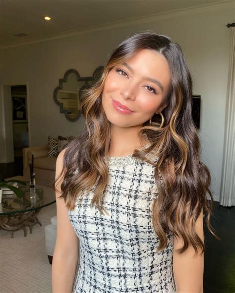 Miranda Cosgrove 10312022 • Celebmafia