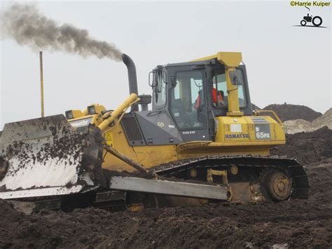Komatsu D65px