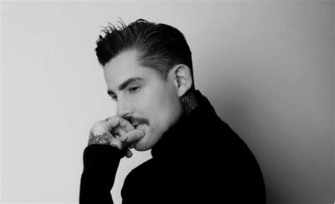 Televidentes Exigen La Salida De Adrián Cue En ¡quiero Cantar De Vla