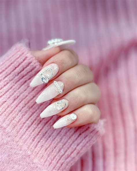 솜이닝 3월 New 네일 💅🏻 네일나드리 Nailnadri 평택네일 평택역네일 평택네일샵 네일스티커 이달의아트 오피스네일 네일디자인 연장네일