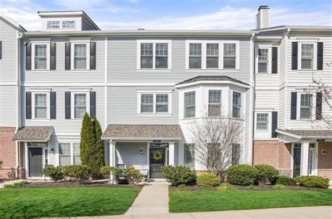 194 Hms Halsted Dr 194 Hingham Ma 02043 Mls 73225684 Redfin