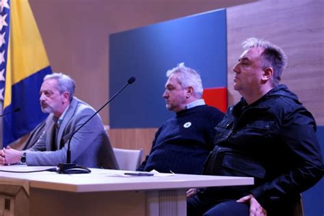 Avdo Huseinović Predstavio Novi Dokumentarni Film Postupi Po Naređenju