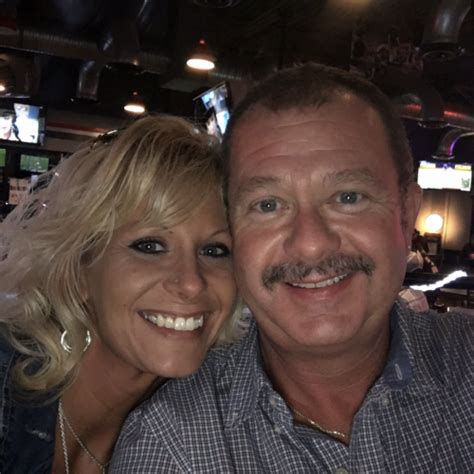 Madura Swinger Alesia Se La Follan Chicas Desnudas Y Sus Coños