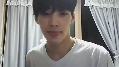 섹시한 한국 남자 xHamster