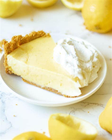 Pin By Wanda Lee On Desserts Easy Lemon Pie Lemon Pie Recipe Lemon