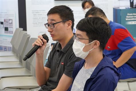 Young Scholar Techtalk Learning To Control And Coordinate Hybrid Traffic Through Robot