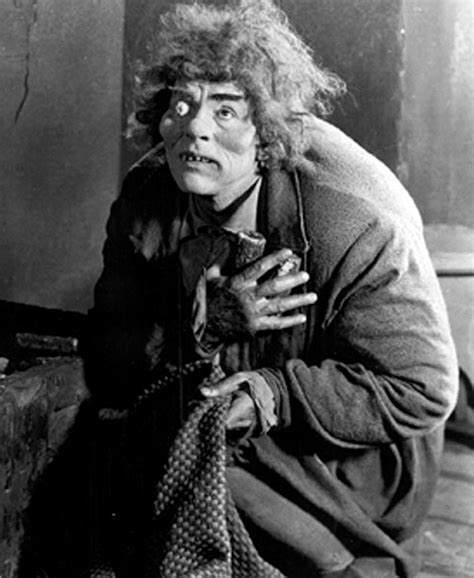 Pin By Cherre Grunert On Favorite Images Classic Horror Movies Lon