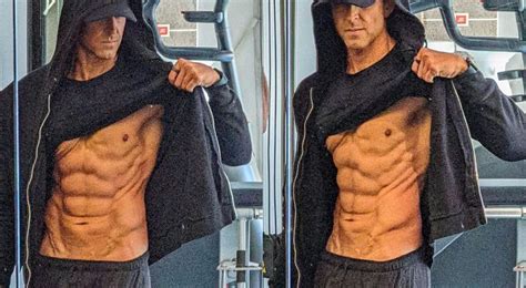 Hrithik Roshan Flaunts His 8 Pack Abs In New Years Post Is It For Fighter