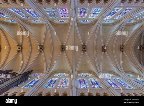Chartres Cathedral Stained Glass Meaning At Sarah Gooding Blog