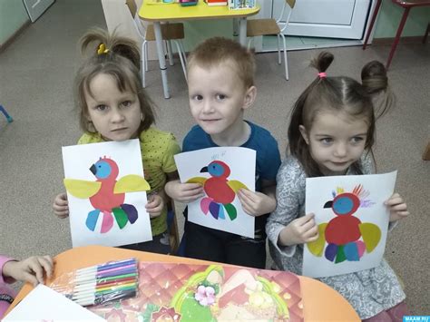 Фотоотчёт об аппликации в старшей группе «Цветной попугай 6 фото Воспитателям детских садов