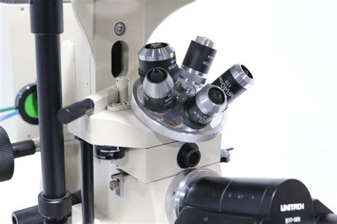 Unitron Versamet 2 Inverted Microscope With Epi Mpl Objectives