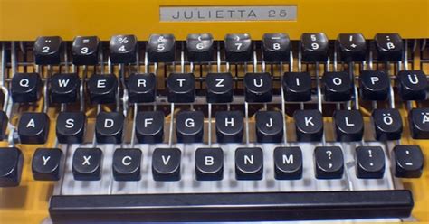 What Is The Difference Between Staggered And Ortholinear Layouts Drop What Is The Difference Between Staggered And Ortholinear Layouts Drop