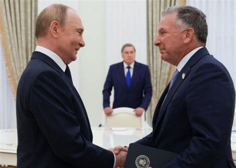 Trumps Envoy Meets Putin In Moscow As Ukraine Ceasefire Deadline Nears