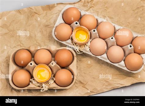 Brown Chicken Eggs In Carton Container Broken Eggs In Container