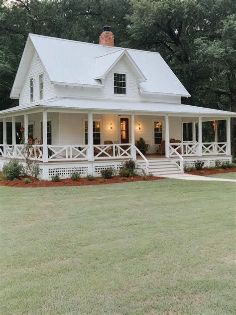 Modern Farmhouse With White House Porches And Columns Small