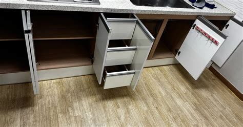 가격도 합리적이고 상담도 친절하고 팀장님께서 작업상황 실시간으로 알람 주시고 만족스러웠습니다 ㅎㅎ 숨고 숨은고수