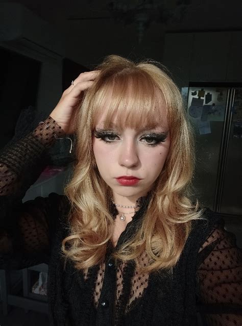 Marta M Marta Pink Modelka Cieszyn Bielsko Bia A Portfolio Zdj Cia Wymiary Maxmodels Pl