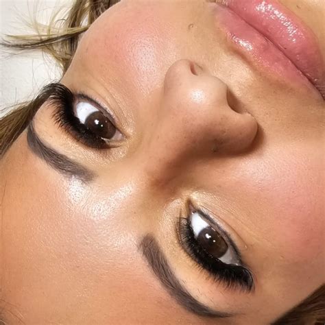 Todo Sobre Las Extensiones De Pestañas Híbridas Lovely Lashes®
