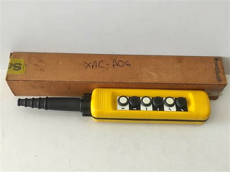 Telemecanique Xac A06 Pendant Control Station Xaca06 Square D Xac A06 S N Marine