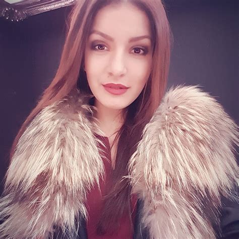 Деница Димитрова Youtube