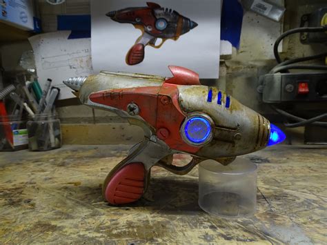 3d Printable Alien Blaster Fallout 4 By Kirby Downey