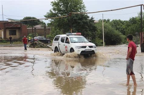 სოფელ გავაზში საგანგებო სიტუაციების სამსახური სამაშველო სამუშაოებს ახორციელებს ფოტოები Knews Ge