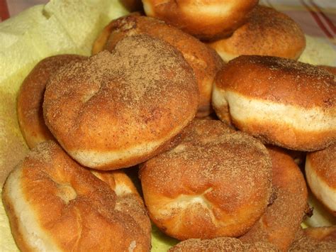 Пончики со сладкой начинкой - пошаговый рецепт с фото