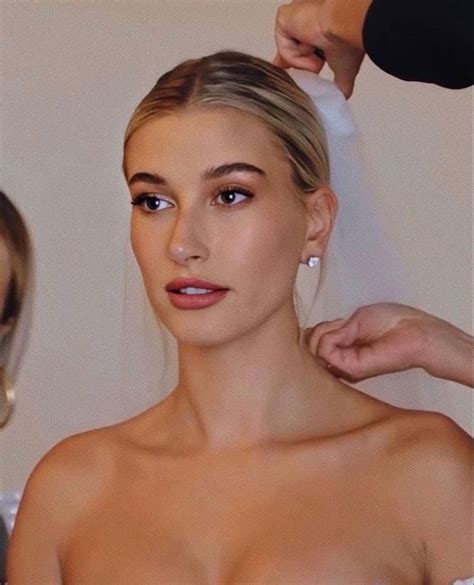 Best 12 Chic Modern Bridal Hair And Makeup Artofit