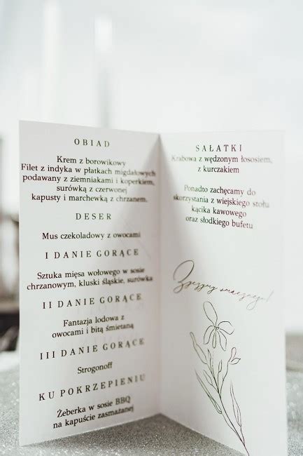 Menu Weselne Składane W Stylu Klasycznie Subtelnym Biała Karta Dań Producent Ślubny