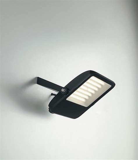 Luminosa Taurus Outdoor Built In Led Flood Lamp Black With Tempered Glass Diffuser Black Ip65