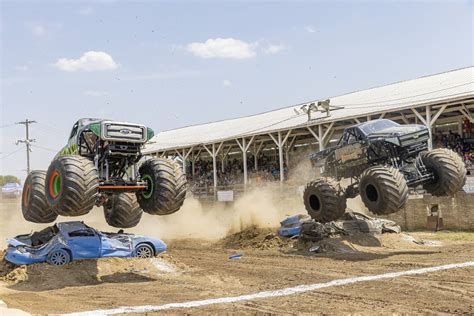 Photos Overdrive Monster Truck Tour Visits Bureau County Fairgrounds