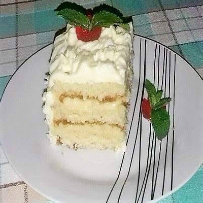 Tarta De Coco Y Vainilla Rellena De Crema Pastelera Elbullirdeagus