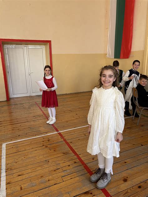 Постановка в 5 ОУ „Иван Вазов“ по разказа „Апостолът в премеждие“ на