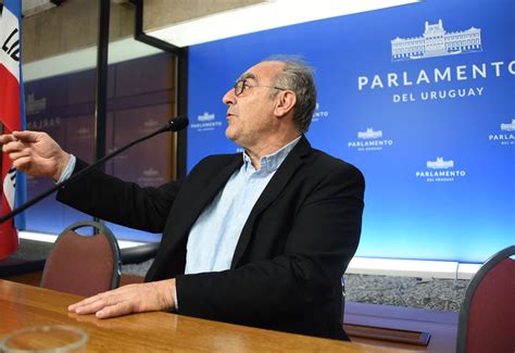 Olmos Cuestionó La Bonificación A Militares Al Jubilarse