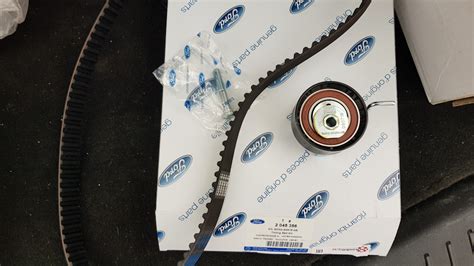 2045356 КОМПЛЕКТ РЕМНЯ ГРМ FOCUS 2011- / MONDEO Ford | Запчасти на DRIVE2