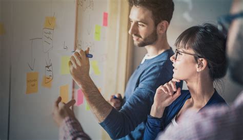 Sex Differences In Risk Of Incident Microvascular And Macrovascular