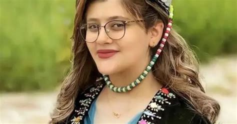 پدر مهسا ژینا امینی توهین به فرزندم برخاسته از ذهن یک سفله است ایران اینترنشنال