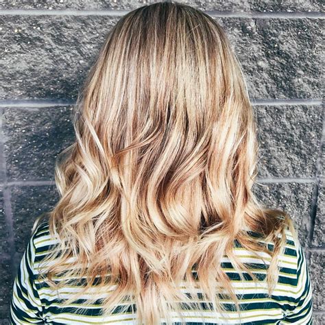 калифорнийское мелирование на светлые волосы Идеи причесок Калифорнийское мелирование
