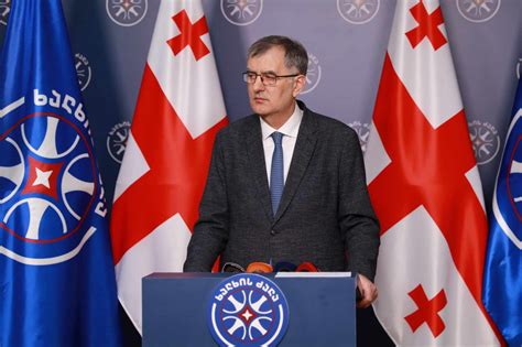 დონალდ ტრამპი აირჩია ამერიკელმა ხალხმა ამერიკის პრეზიდენტად იმისთვის რომ დაიცვას ამერიკის