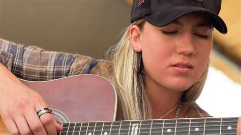 Bruna Da Viola é Destaque No Festival Da Sardinha De Ilhabela Nova Imprensa