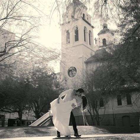 Erika Aguirre And Daniel Espinolas Wedding Website