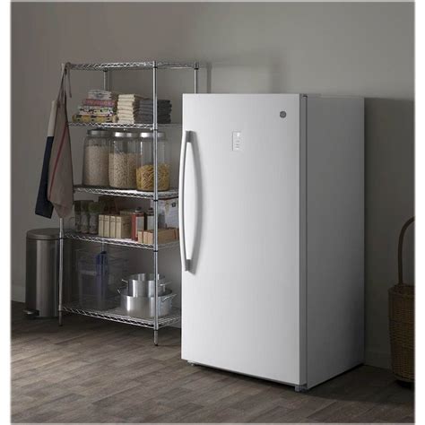 Customer Reviews Ge 173 Cu Ft Frost Free Upright Freezer White Fuf17smrww Best Buy