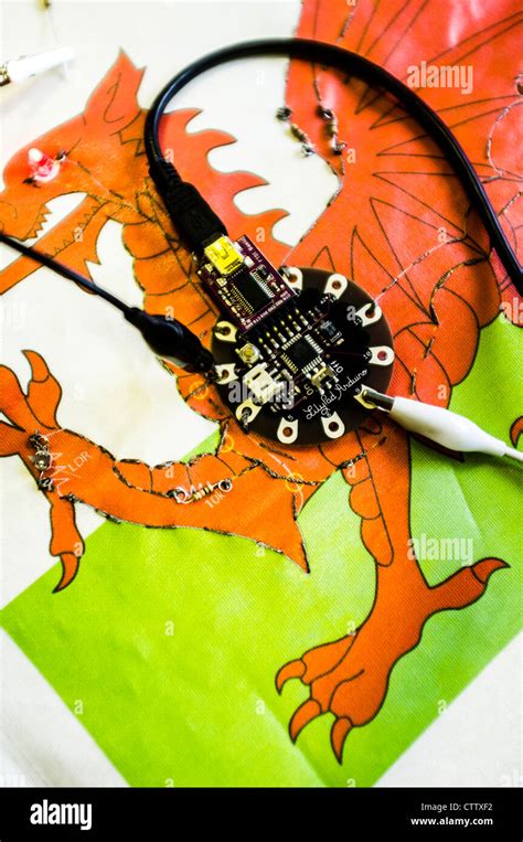 Arduino Microcontroller Hi Res Stock Photography And Images Alamy